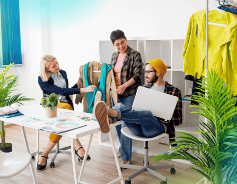 Fashion Internships | In-Person & Online | Advance Your Career